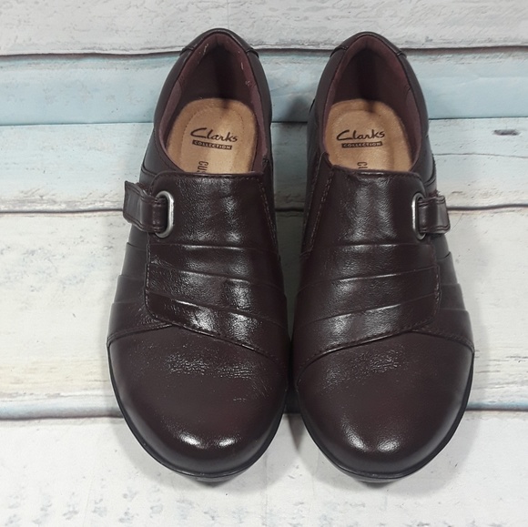Clarks | Shoes | Clarks Clogs 2 Pairs Shoe Black Burgundy Sz 6 M | Poshmark